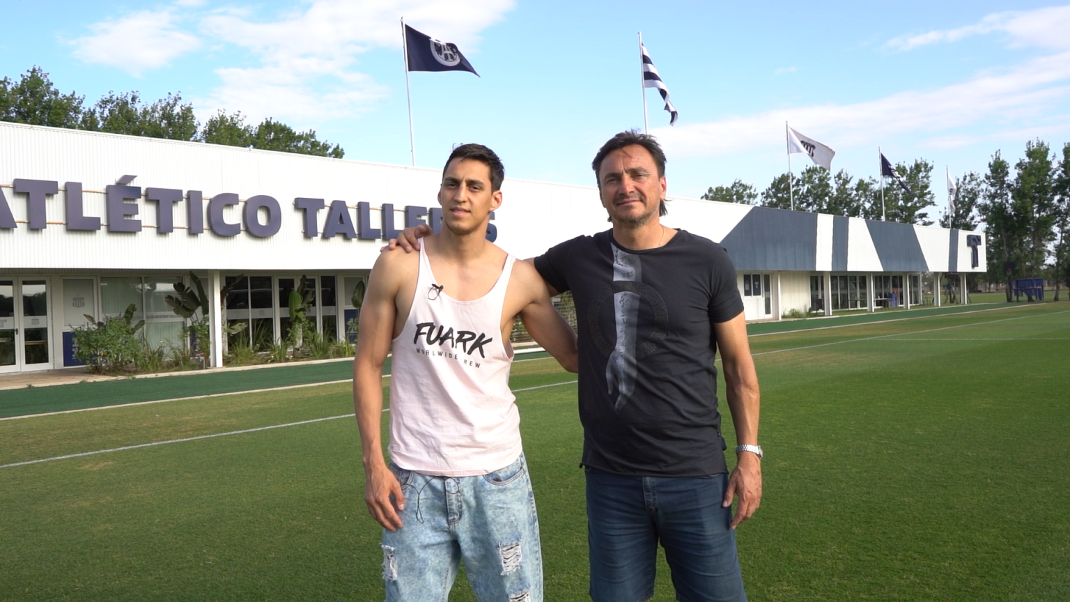 La historia del Flaco García, campeón de la Conmebol, junto a su hijo ...